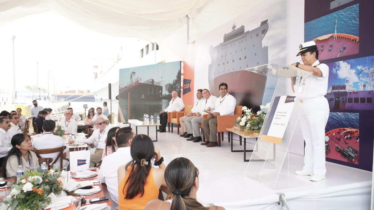 Bautizaron al Ferrobuque Mayan, CG Railway invirtió más de 100 millones ...