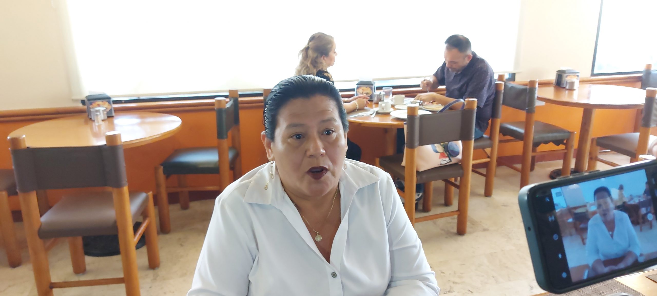 “Cheva” Cortés fractura a Morena en el distrito de la candidata a la gubernatura - Itsmo Alternativo